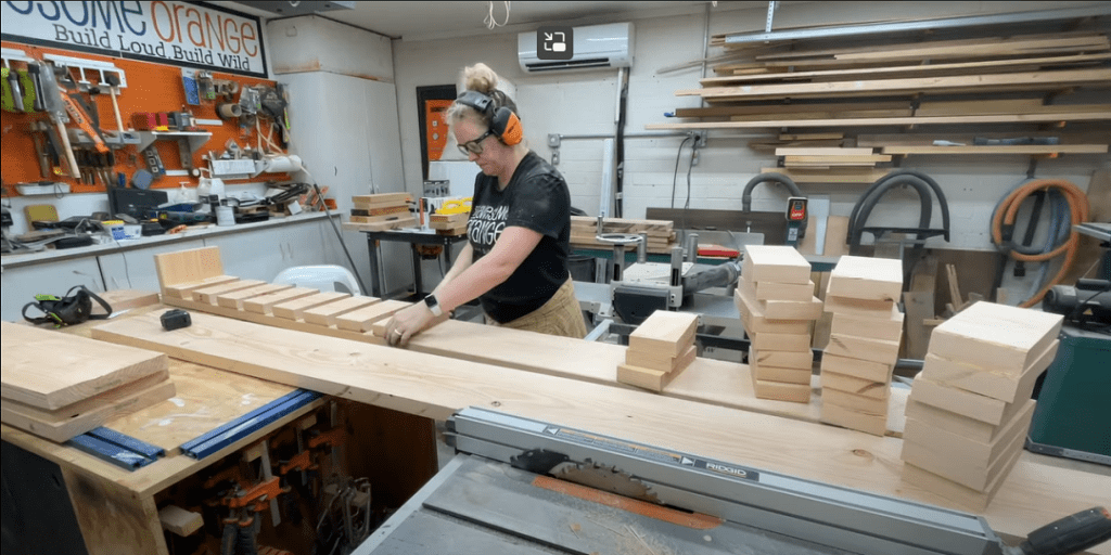 DIY a Fastener-Connected Built-in Bookshelf with The Awesome Orange ...