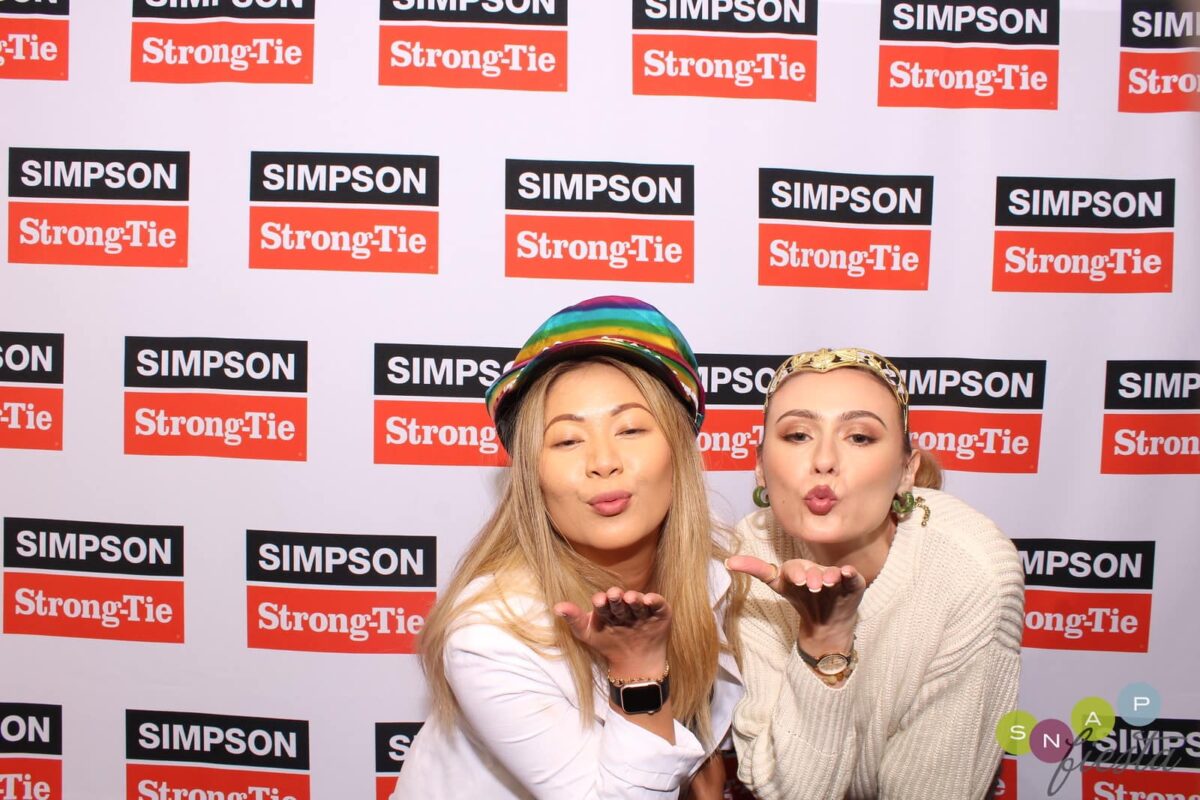 Be and Francesca having fun at the HR Gobal Summit - Building Strong