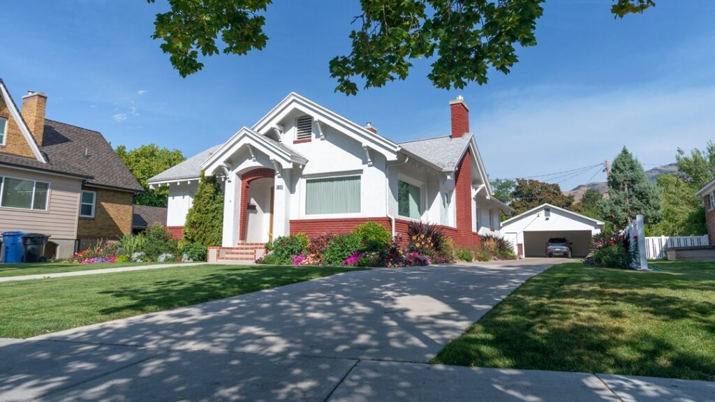 Typical white urban bungalowTypical urban home - Building Strong